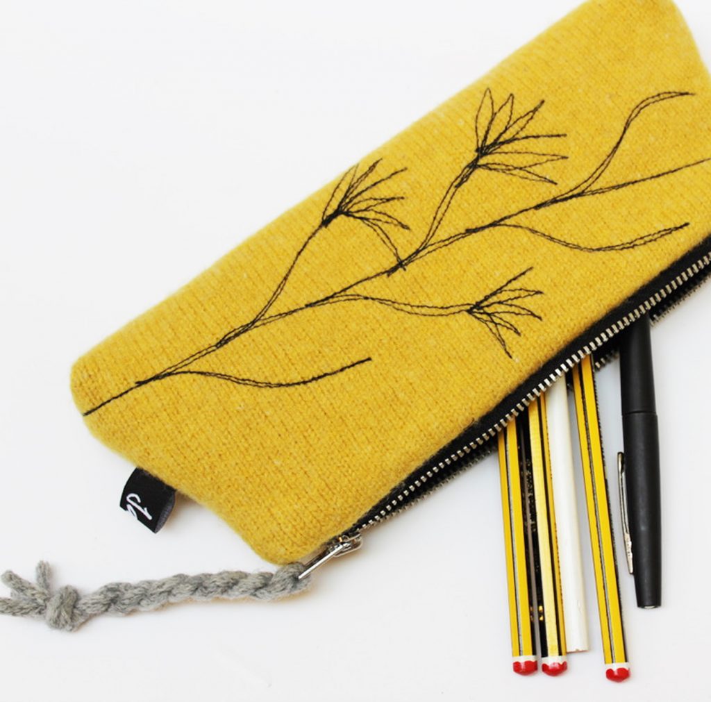 wildflower pencil case Jade – Janie Knitted Textiles